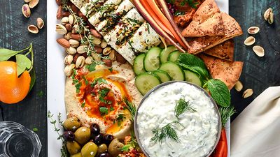What Goes Into That Lebanese Mezze Platter? | Wrytin
