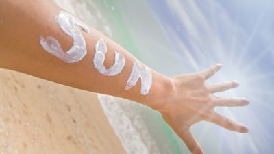 Ways To Remove Tan From Your Hands. | Wrytin