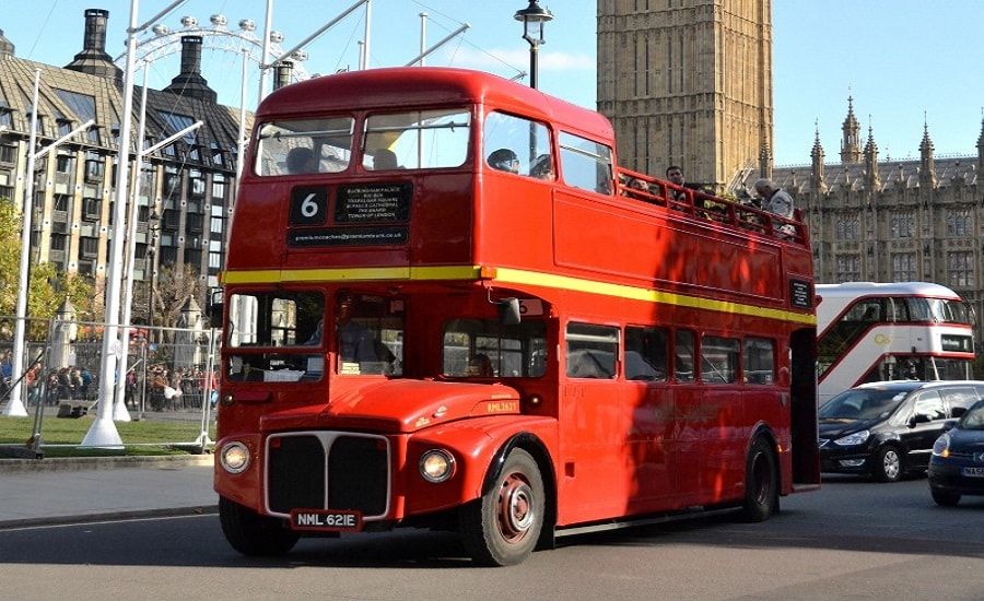 Red Buses And Black Cabs | Wrytin